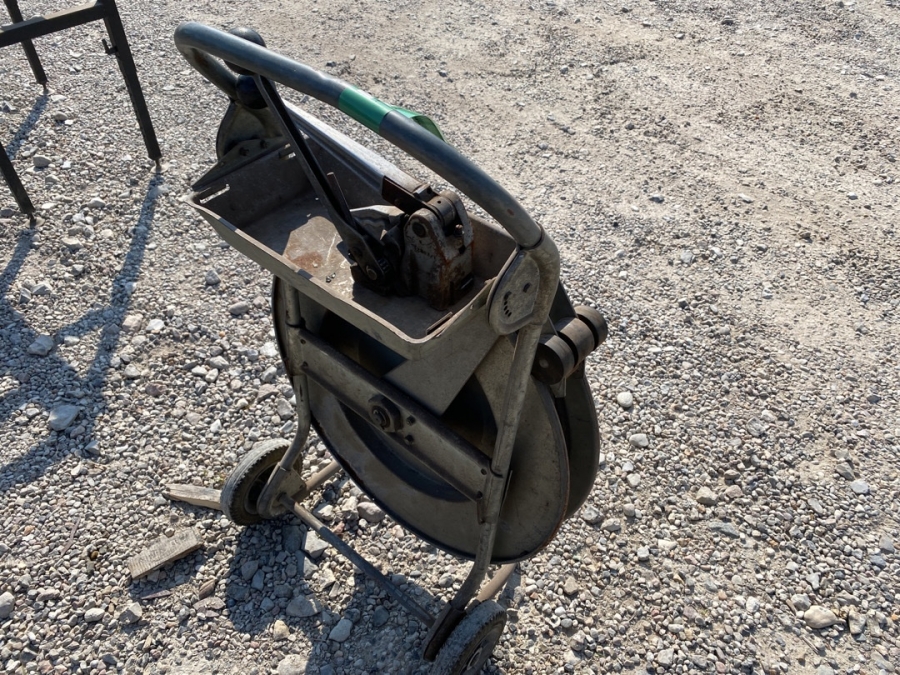 Klaravik Auktioner | Stålbånd pakker