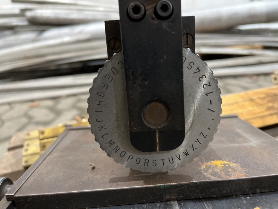 Bogstaver og tal slå maskine