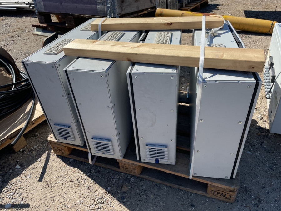 Klaravik Auktioner | Elskabe