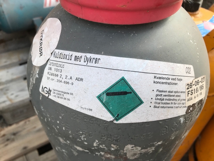 Parti med gasflasker/co2