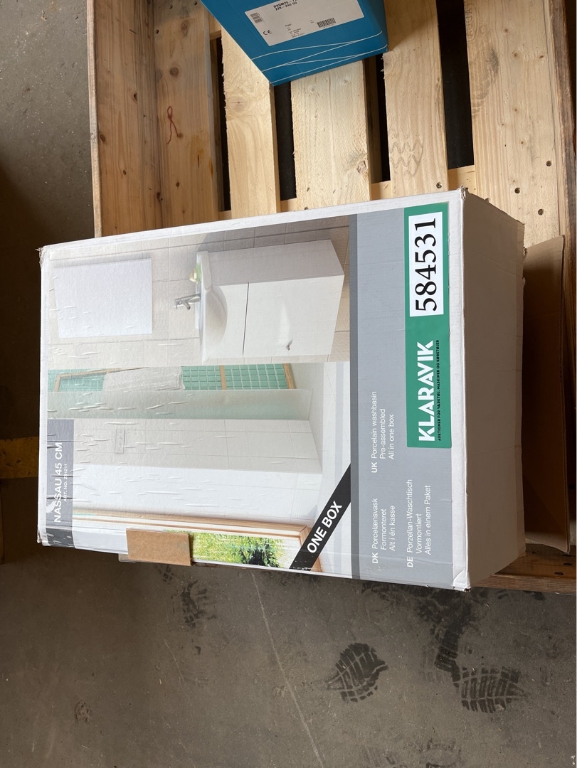 Klaravik Auktioner | Møbelpakke