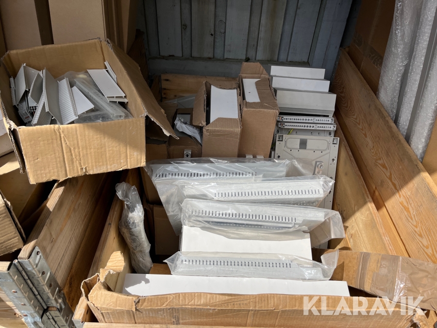 Tavle udstyr Elogic, Furesø, Klaravik auktioner