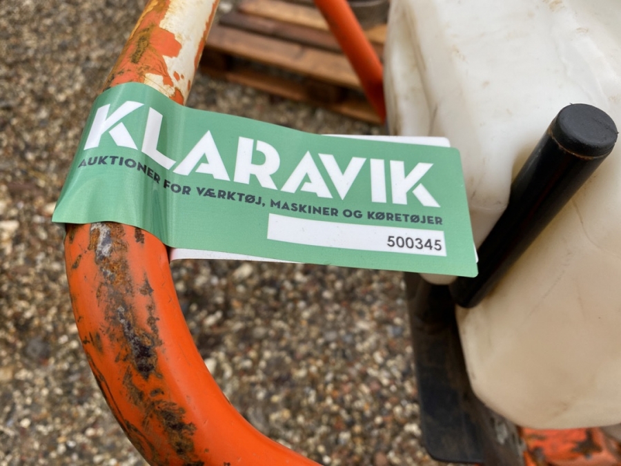 Klaravik Auktioner | Skæremaskine