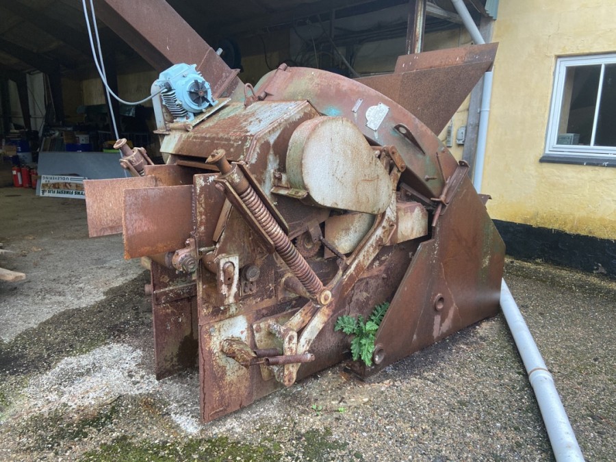 Klaravik | Auktioner for maskiner, værktøj og køretøjer