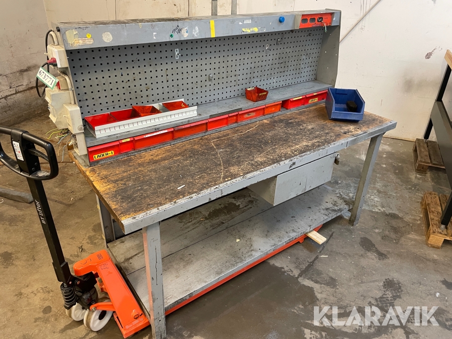 Arbejdsbord, Brøndby, Klaravik auktioner