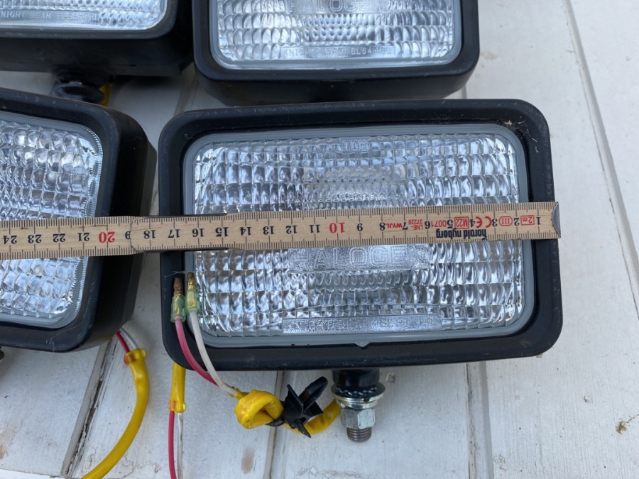 Klaravik Auktioner | Halogenlygter