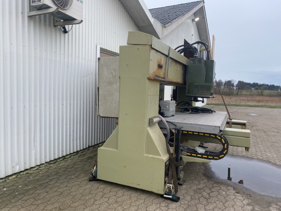 CNC maskine