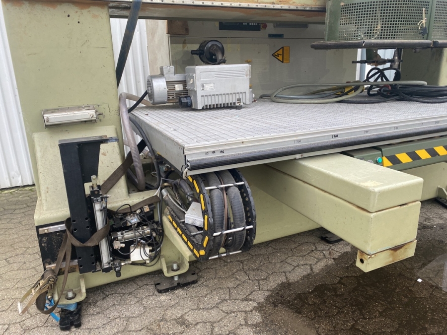 CNC maskine