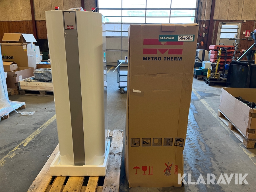 Fjernvarmebeholder Metro Therm Varmepumpebeholder model 160,