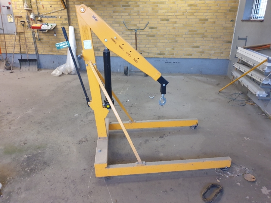 Klaravik Auktioner | Motorlift (1000 kg)