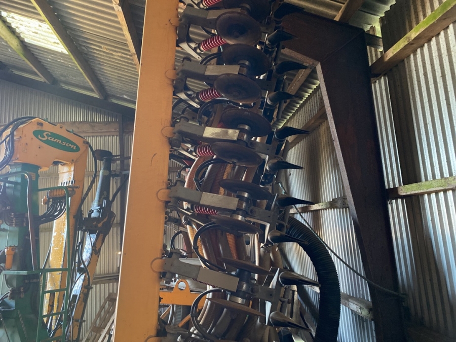 Klaravik Auktioner | Græsnedfælder