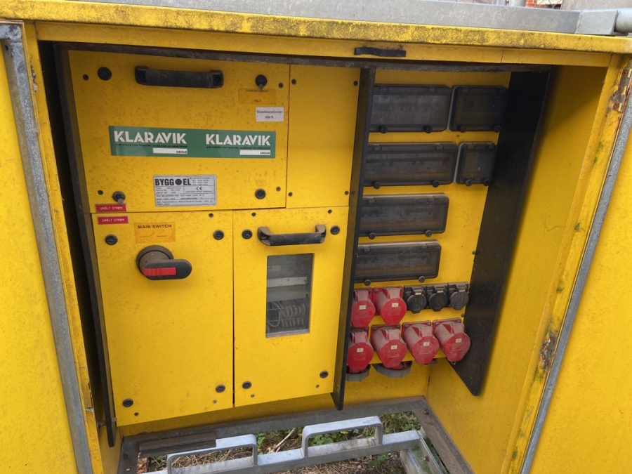 Klaravik Auktioner | El tavler