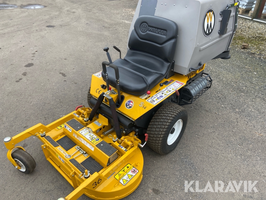 Græsslåmaskiner Walker S14, Middelfart, Klaravik auktioner