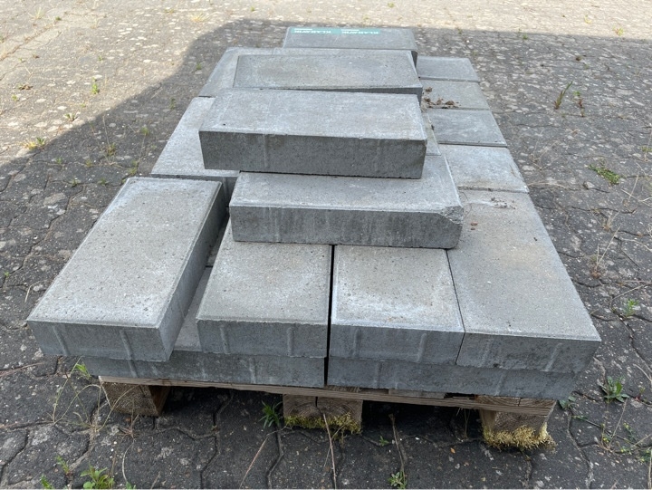 Klaravik Auktioner | Fliser (21 Stk)