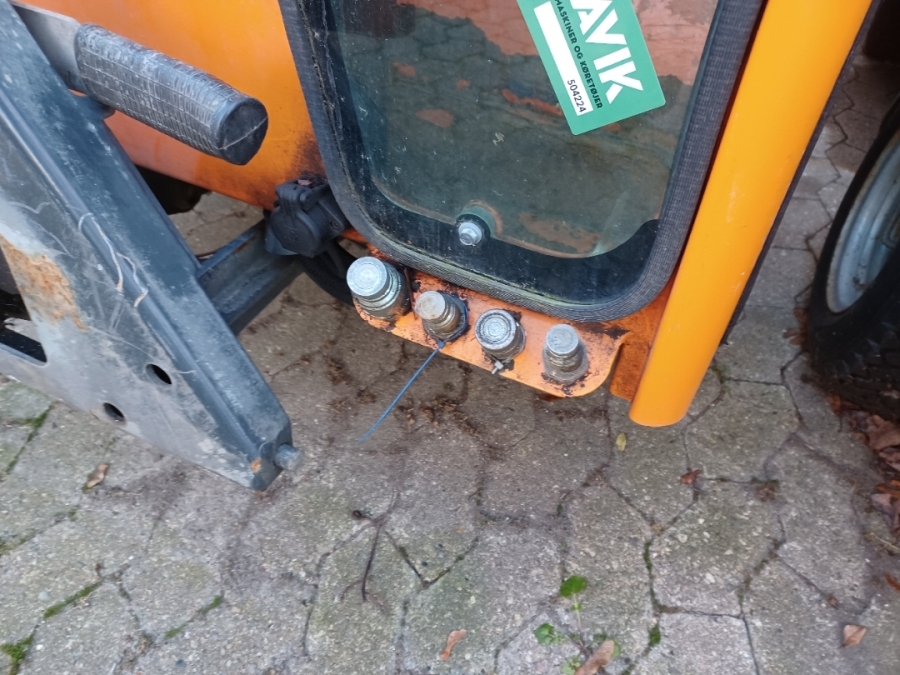 Redskabsbærer med udstyr