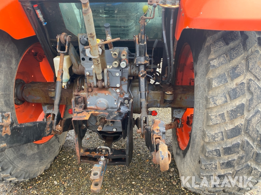 Traktor med kost Fiat / New Holland L 75, Esbjerg, Klaravik