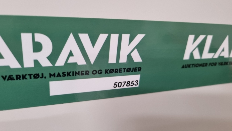 Klaravik Auktioner | Stænkskab / Lafbænk