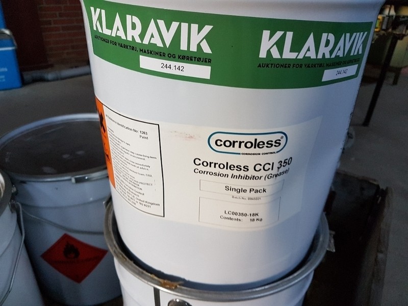 Klaravik Auktioner | 6 x 18 kg spande Corroless Grease