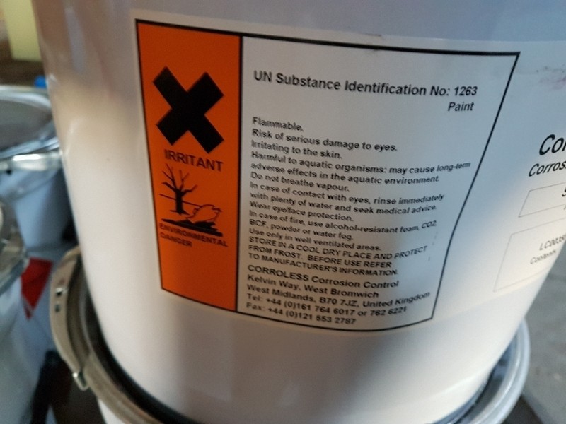 Klaravik Auktioner | 6 x 18 kg spande Corroless Grease