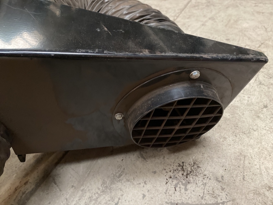 Klaravik Auktioner | Udsugning arm.