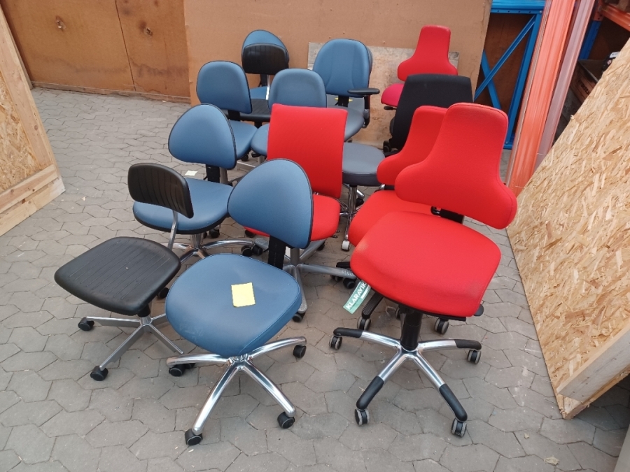 Klaravik Auktioner | Kontorstole