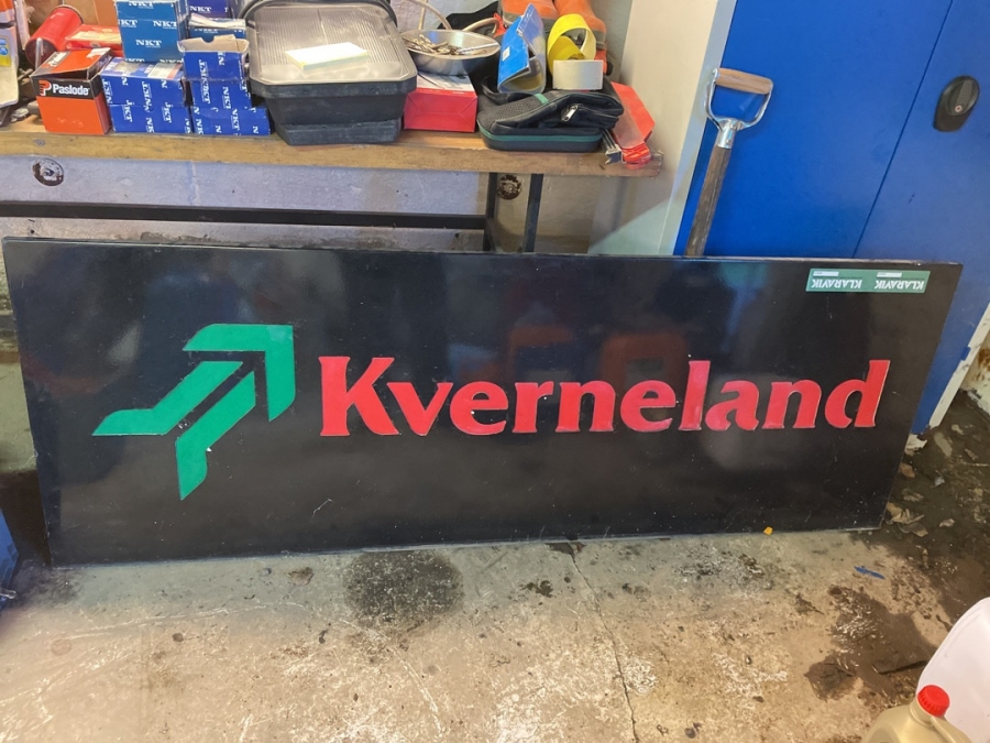 Klaravik Auktioner | Reklame Skilt