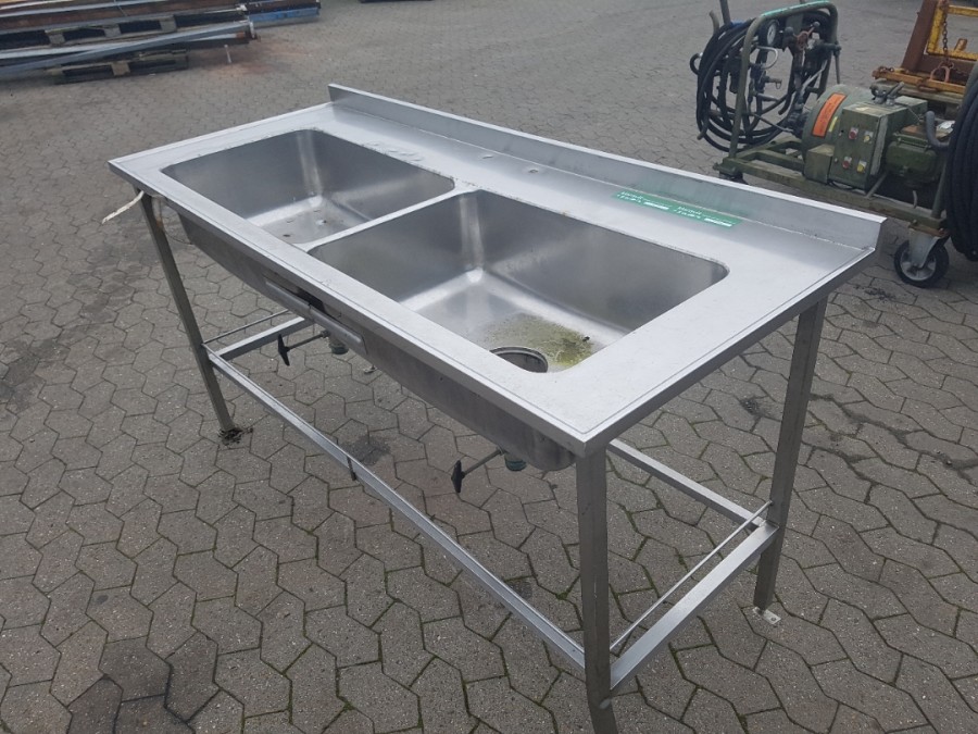 Klaravik Auktioner | Rustfri stål vask