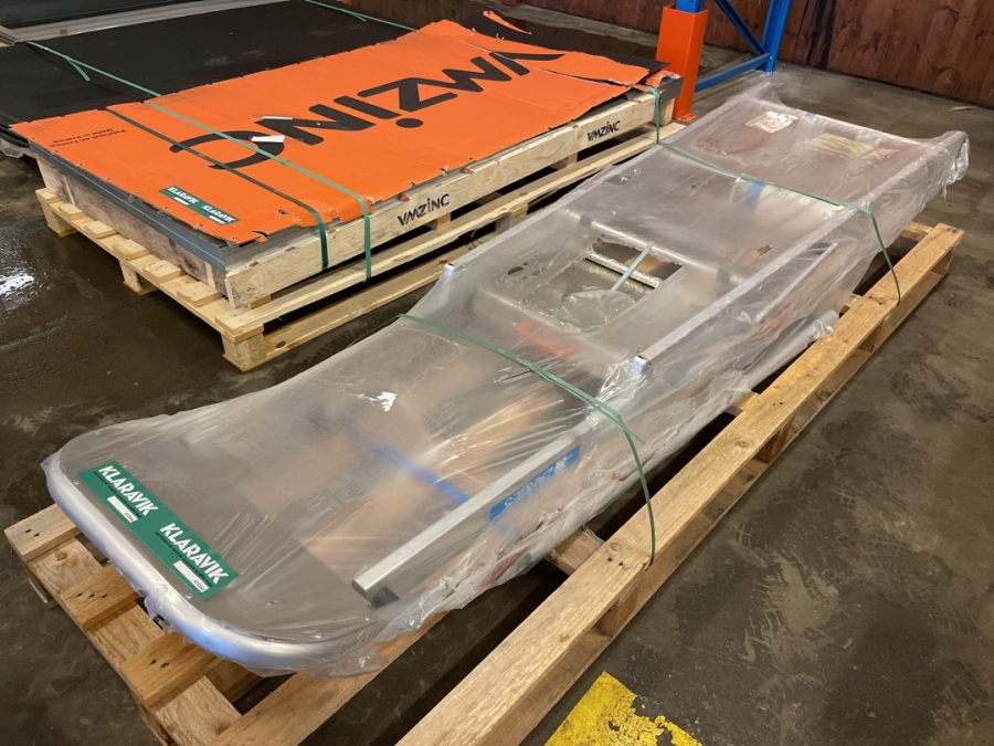 Klaravik Auktioner | Stige med platform