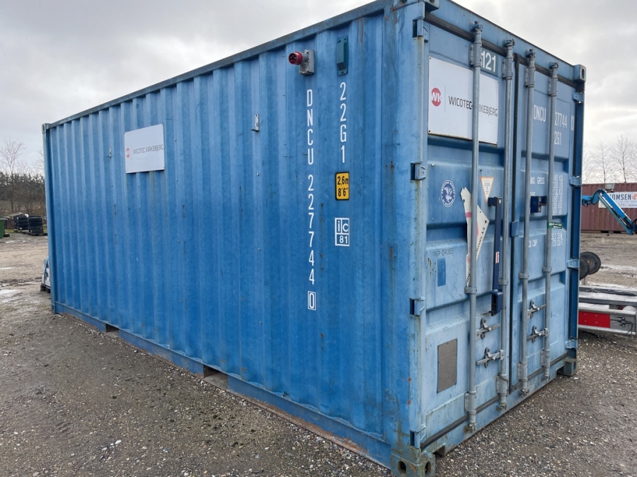 Container
