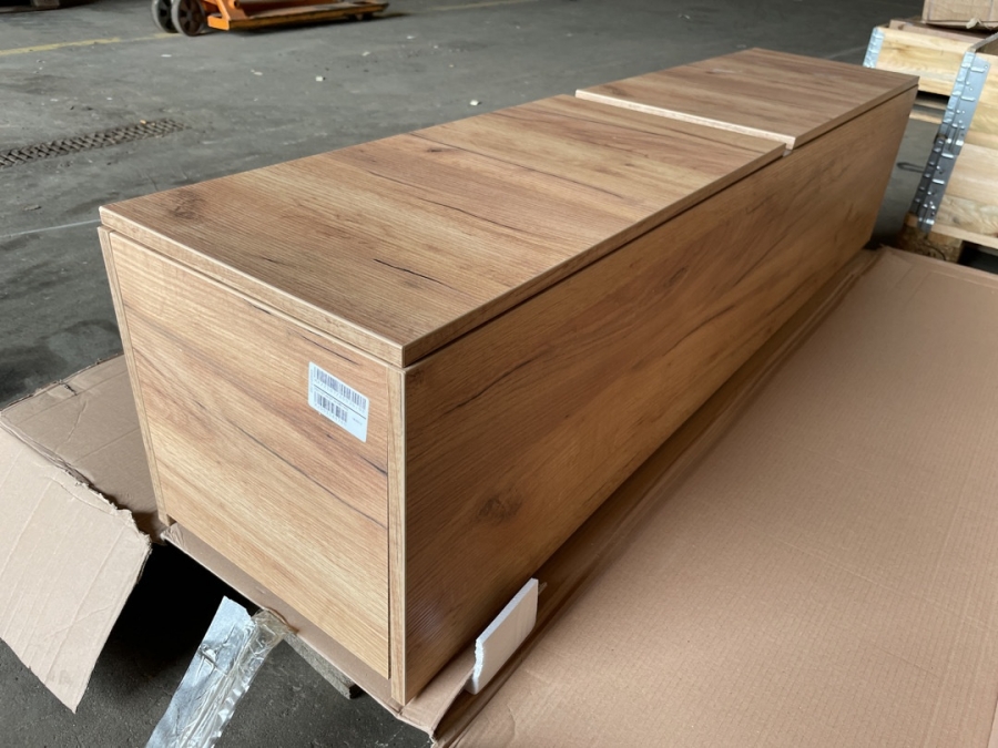 Klaravik Auktioner | Skab