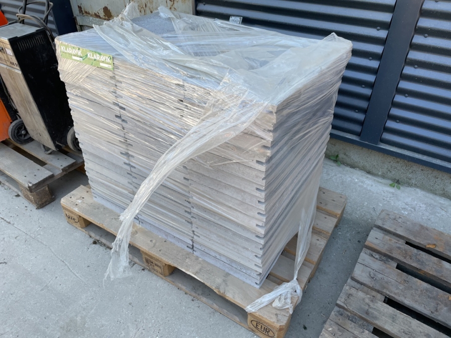 Klaravik Auktioner | Ildfaste sten