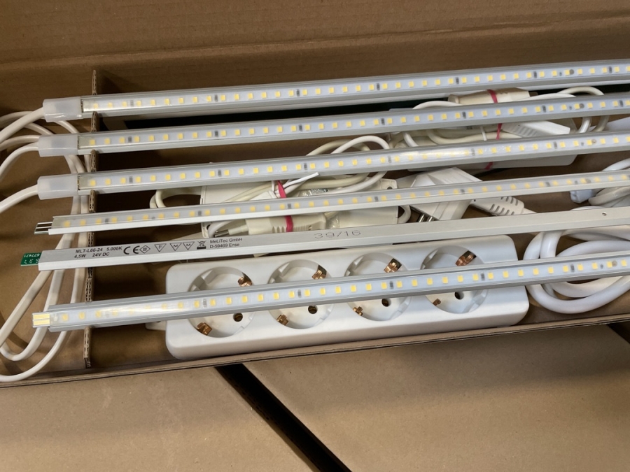 Klaravik Auktioner | Led skinner