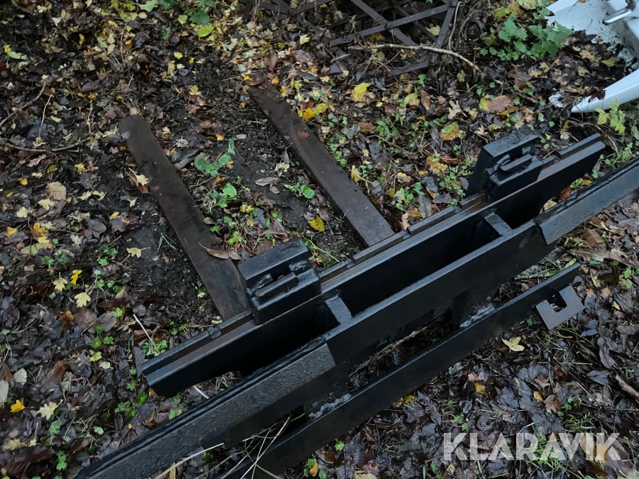 Pallegafler, Kolding, Klaravik auktioner