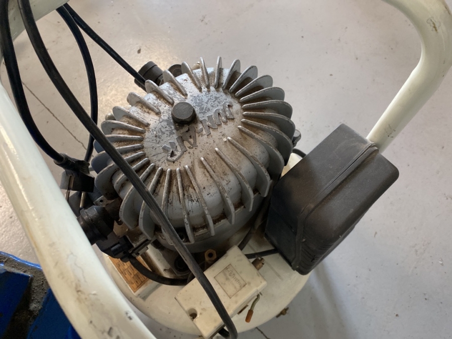 Kompressor og elmotor