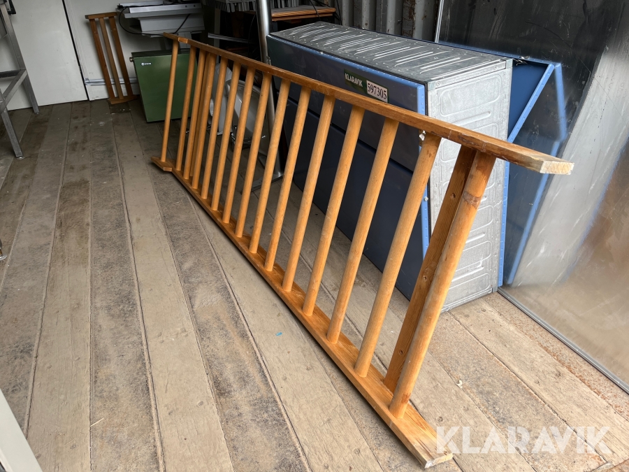 Træ 235x71cm Ribbe, København, Klaravik auktioner