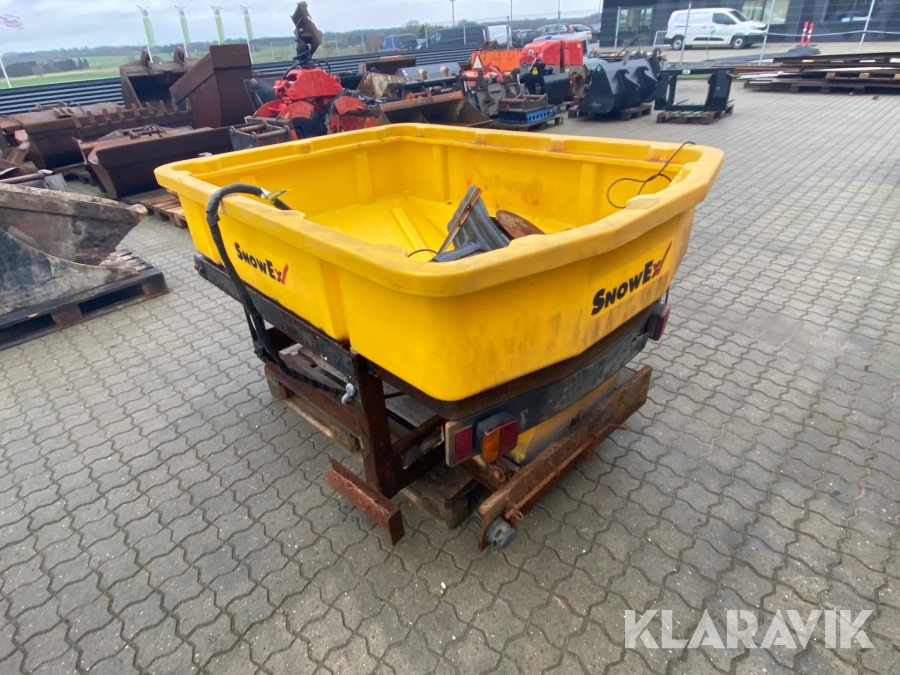 Ladspreder Snowex Vee pro 6000, Faxe, Klaravik auktioner